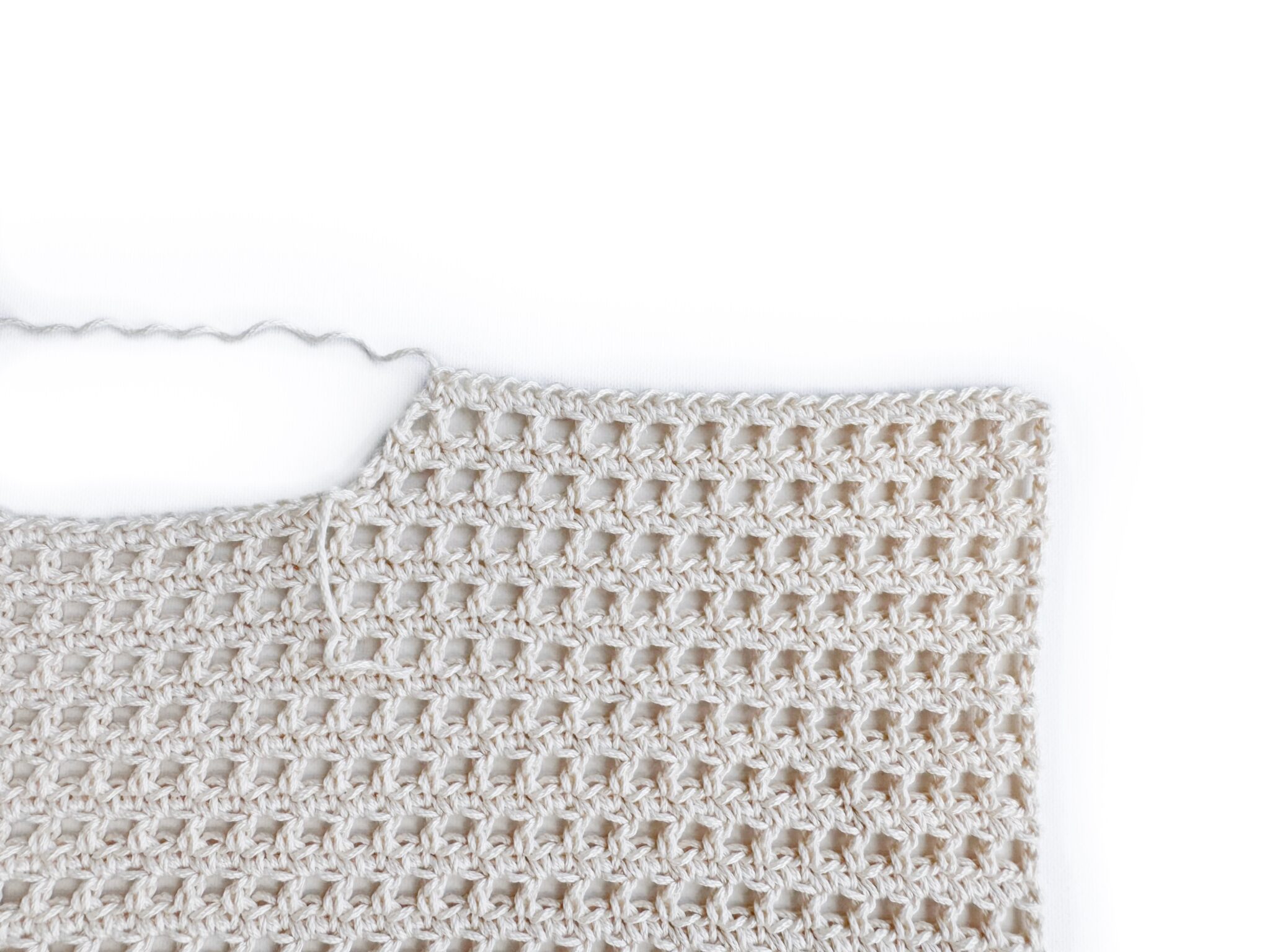 Wren Rattan Crochet Top – FREE PATTERN – Lakeside Loops